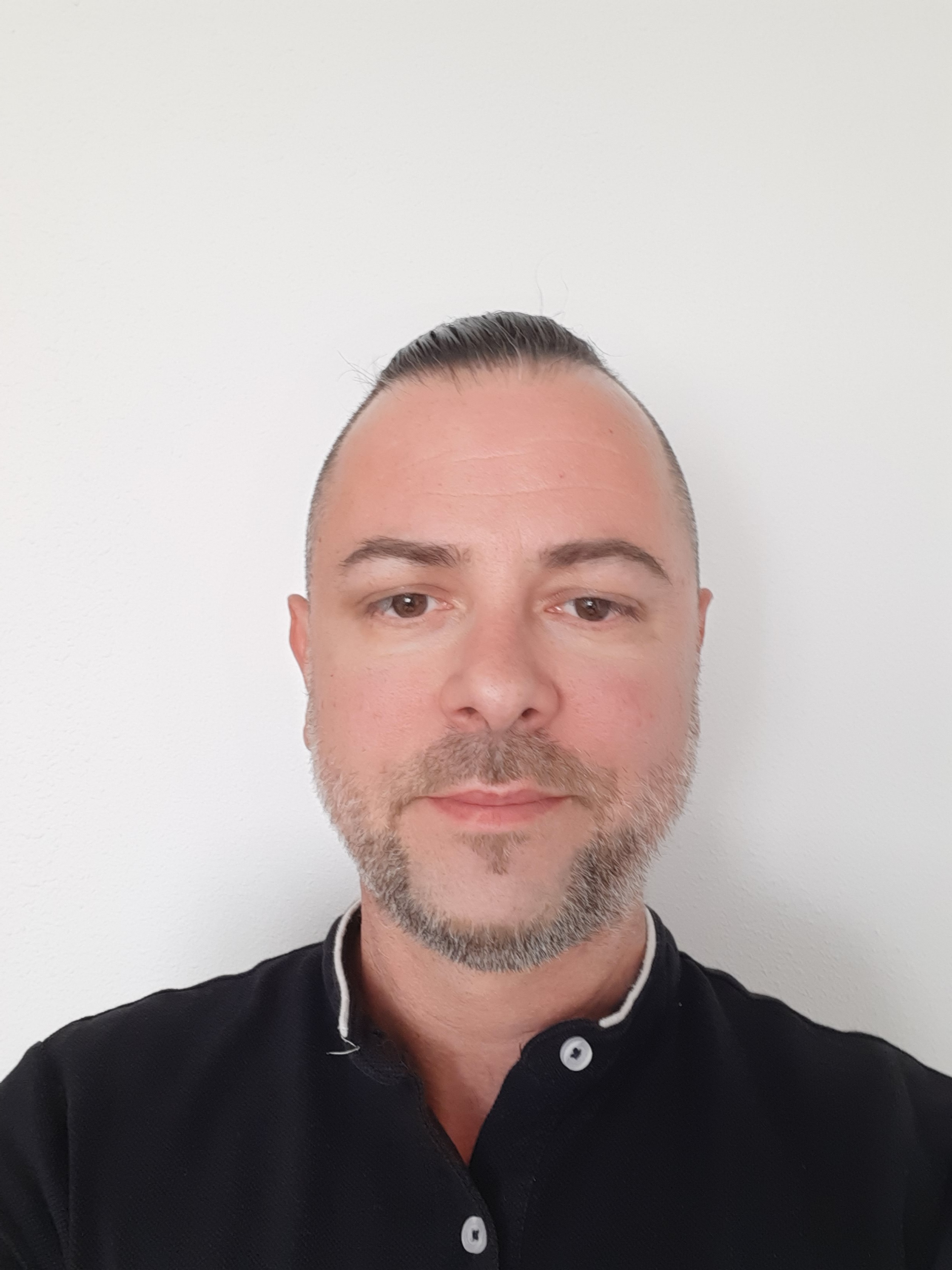 Currículum Vitae - Adolfo Lahoz Pérez